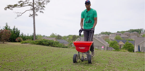 Pros and Cons of Lawn Fertilizer | Golf Course Lawn Store